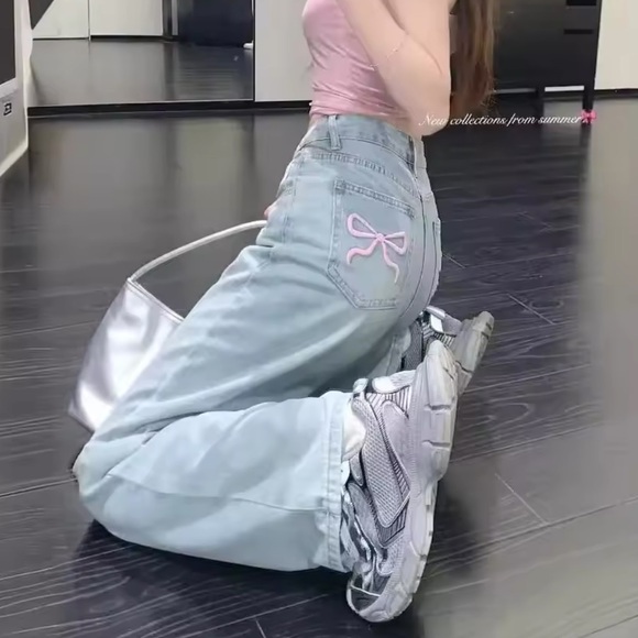 Jeans | Coquette Bow Straight Leg Loose Fit Light Wash Blue Jeans Small ...